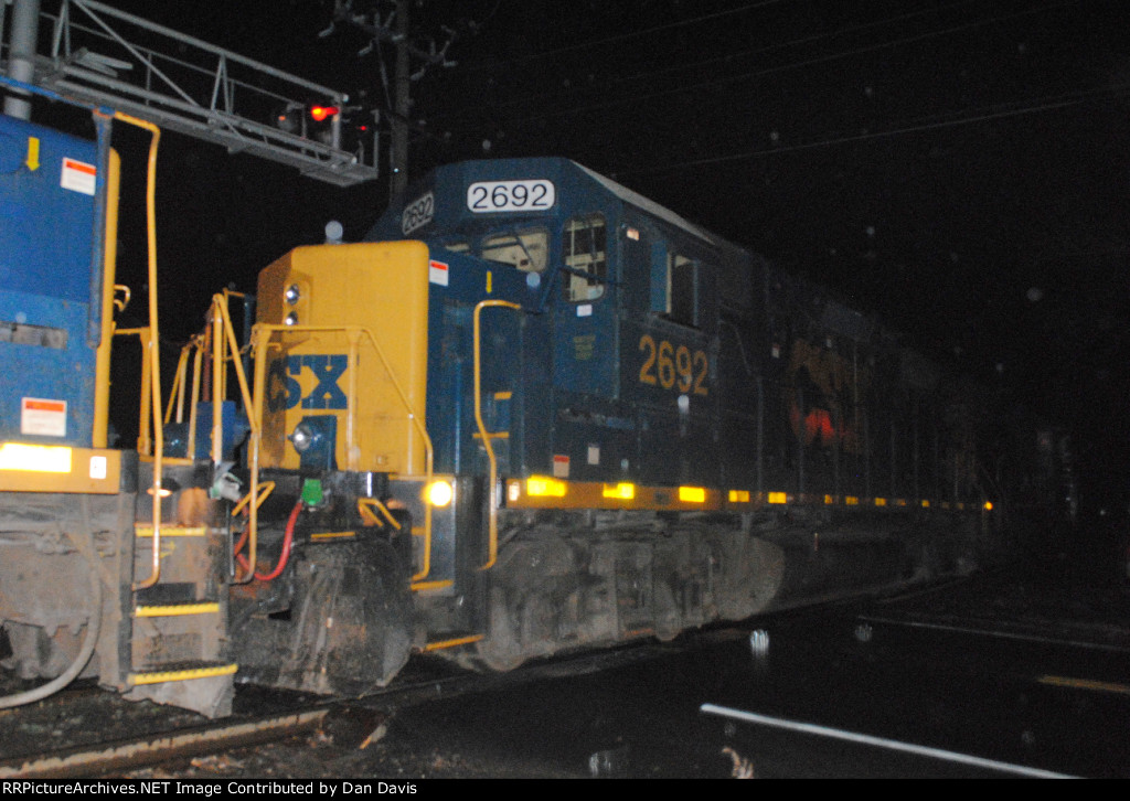 CSX GP38-2 2692 5th on C964-18